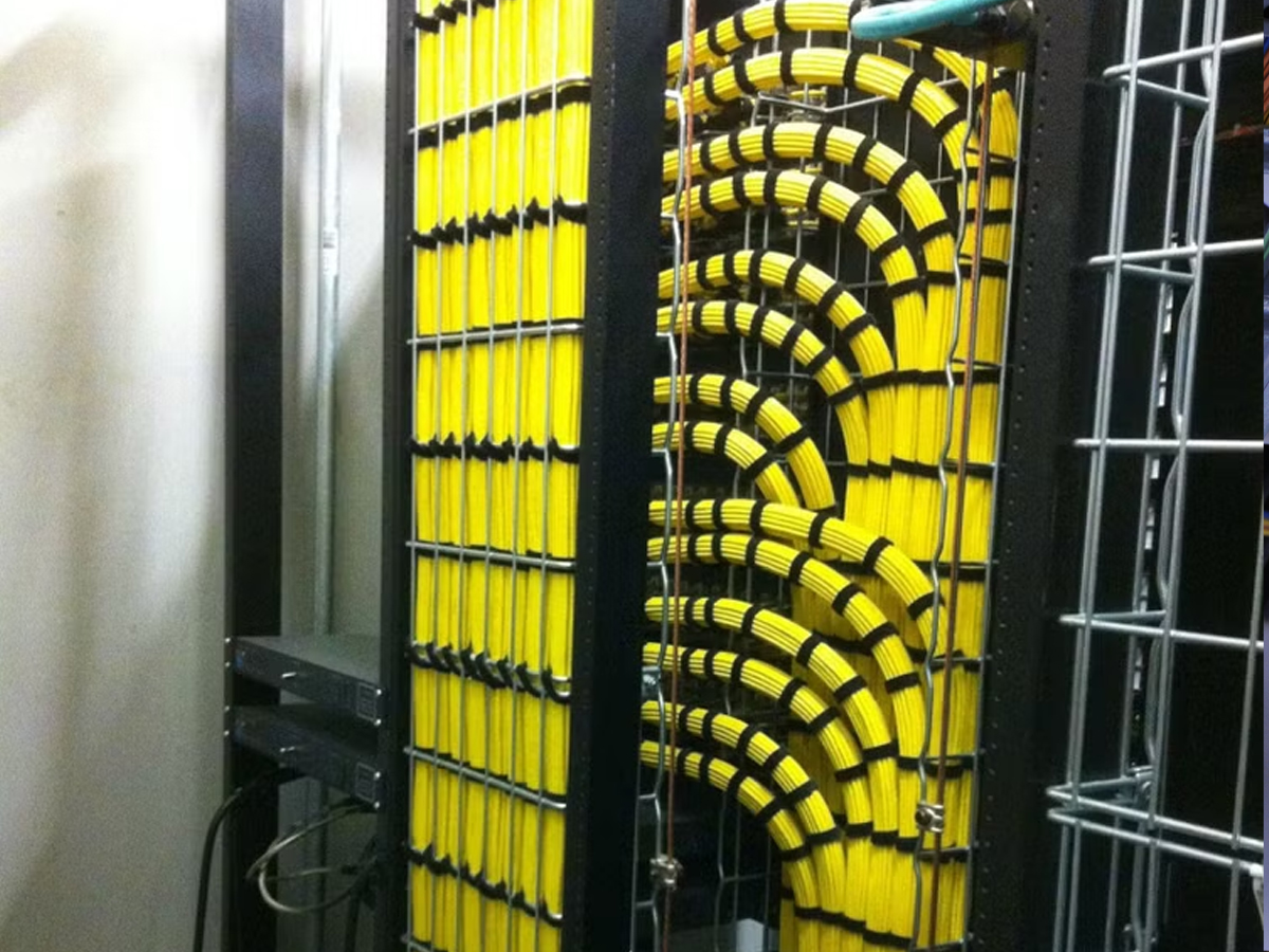 Understanding Cable Pathway Design: J-Hooks, Conduits, and Cable Trays ...